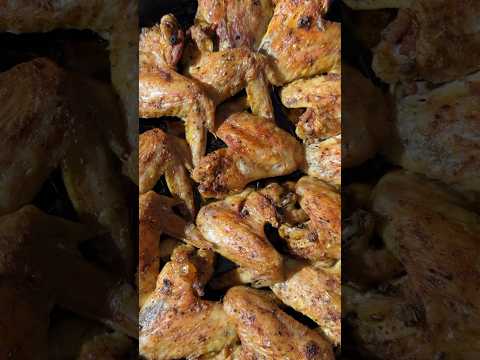 Crispy oven roasted chicken wings
