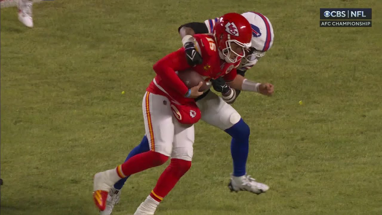 Patrick Mahomes' TD run boosts Chiefs' lead to 20-10 vs. Bills