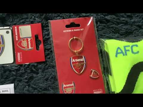 What is inside an arsenal mascot package #football # arsenal #england #london #arsenal