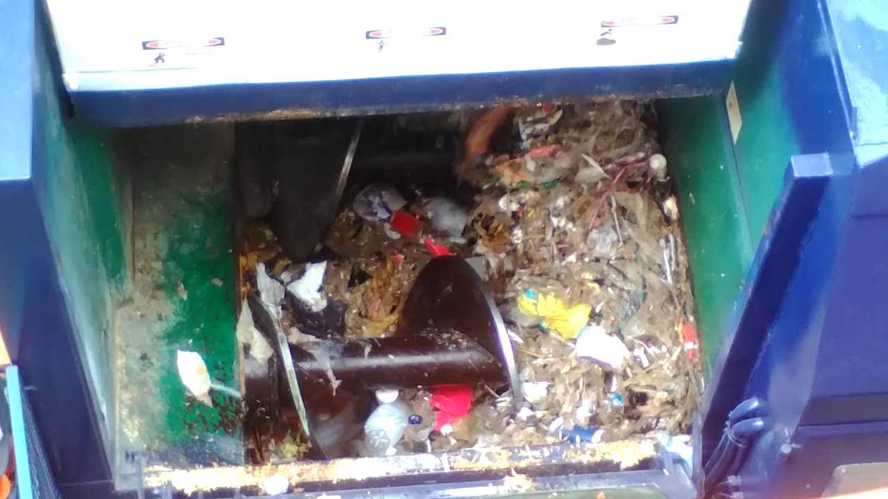 Pakmore aurger compacktor packing garbage part 2