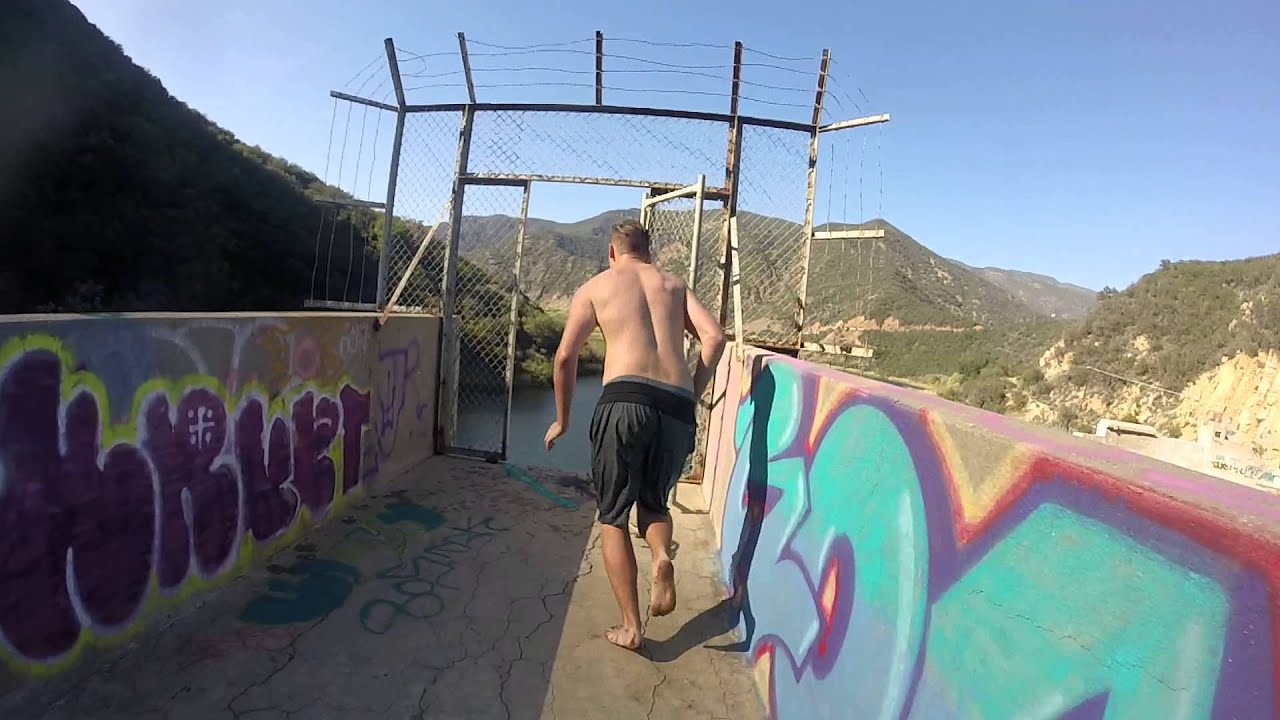 Free fallin Matilija Dam