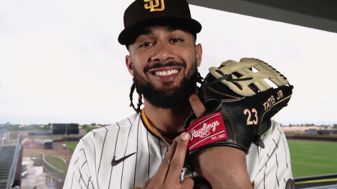 The Rawlings 3D Custom Glove Builder is INSANE