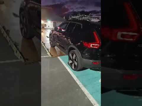 Volvo XC40 Recharge ultimate towed