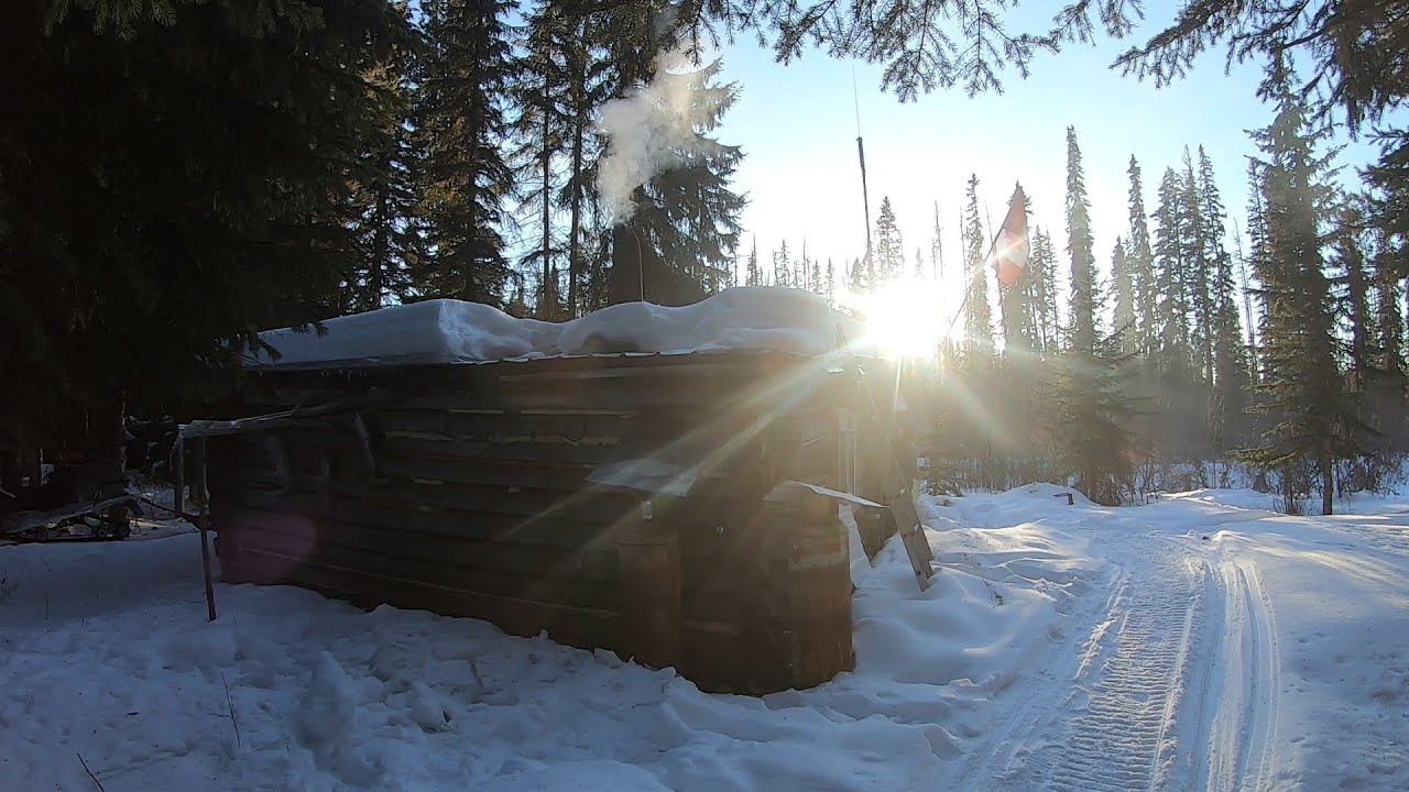 A trappers life in an offgrid cabin