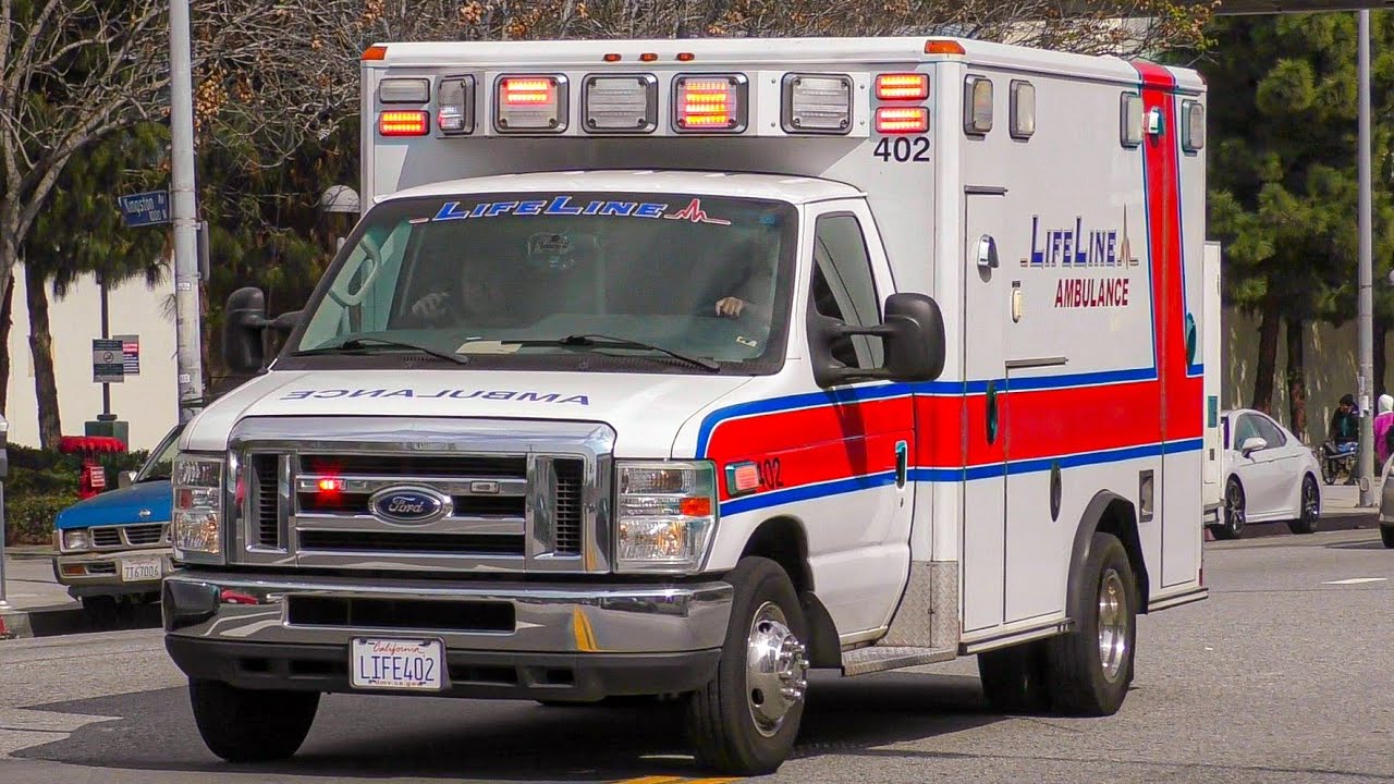 LAFD Rescue 209 & LifeLine Ambulance Responding