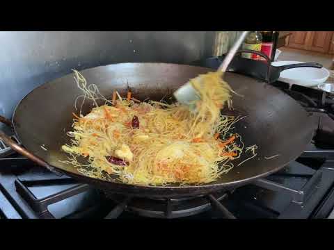 How to Make Singapore Noodles