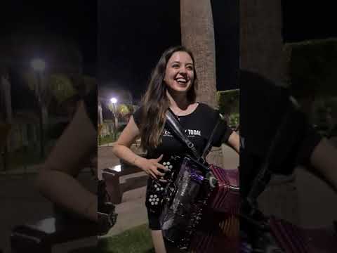 100 x 1 - Janeth Valenzuela