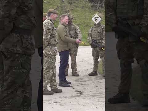 Grant Shapps visits British and Ukrainian soldiers training in North Yorkshire