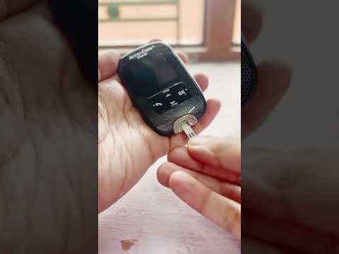 Check blood glucose painlessly || Softclix Lancing device || Accucheck Glucometer || lancet