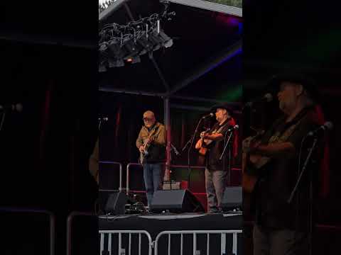 Little Willie & The Ghostriders - I Didn't Come Here