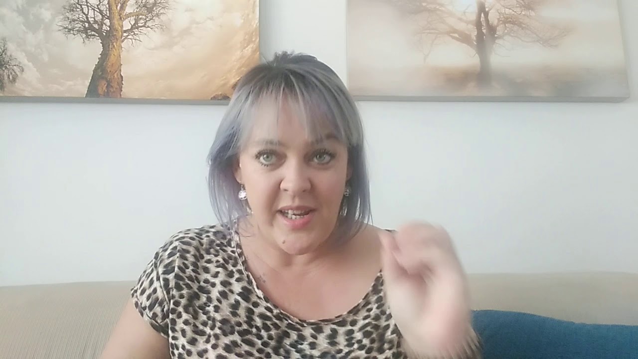 LinkedIn   V   Versatile     LI