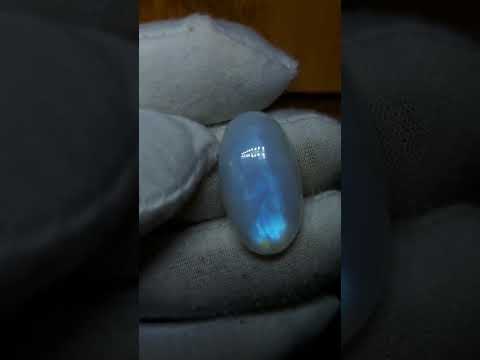 Classic blue moonstone cabochon 25.00 CTS www.puritygems.etsy.com