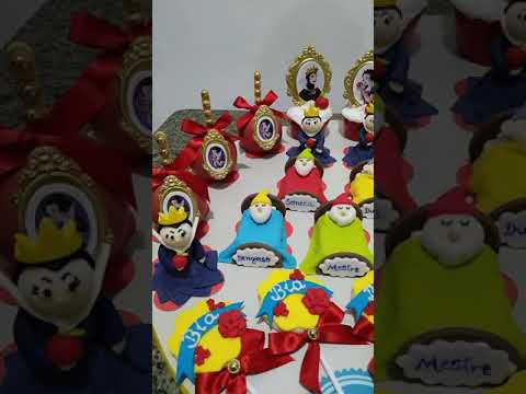doces personalizados branca de neve