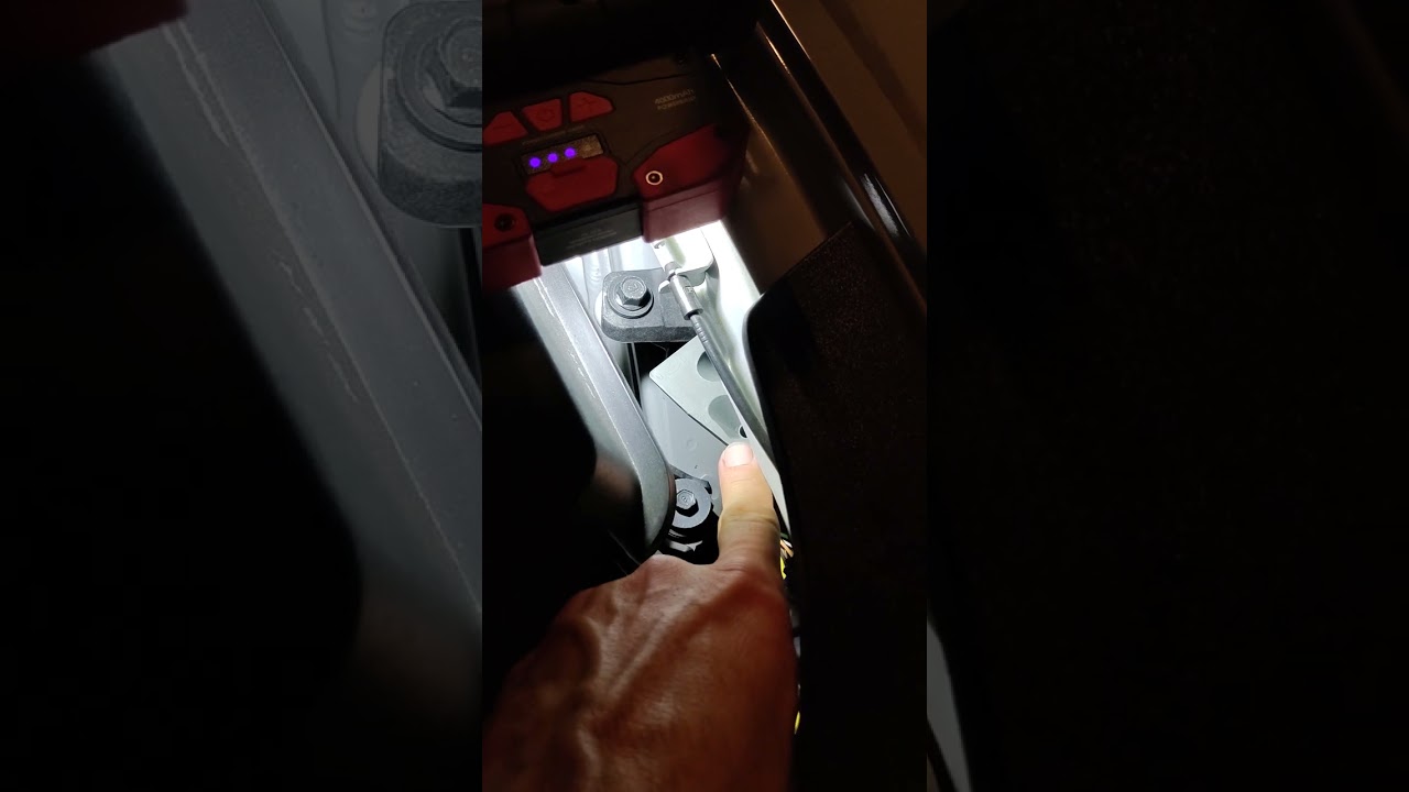 Kia Stinger headlight adjustment