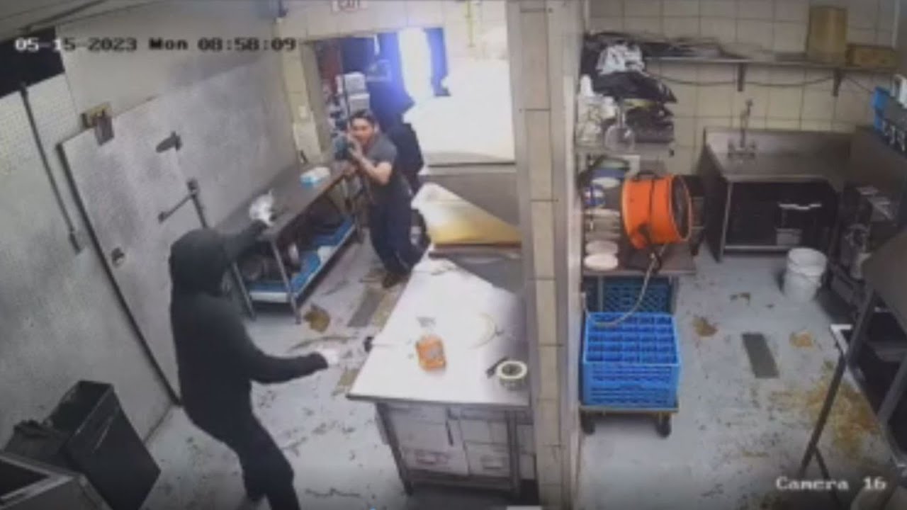 ROBBED AT GUNPOINT: Frida's employees robbed while opening restaurant, police say