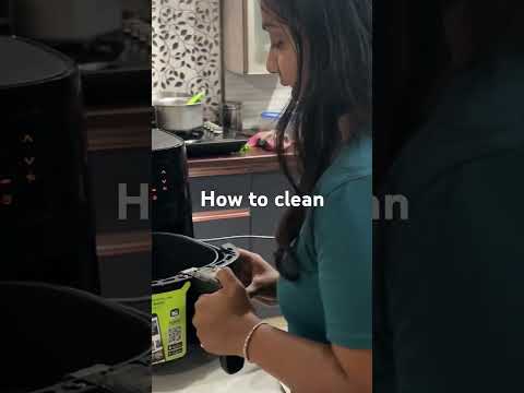 How to take out and clean Philips Air Fryer basket easily and how many people can you cool for in it