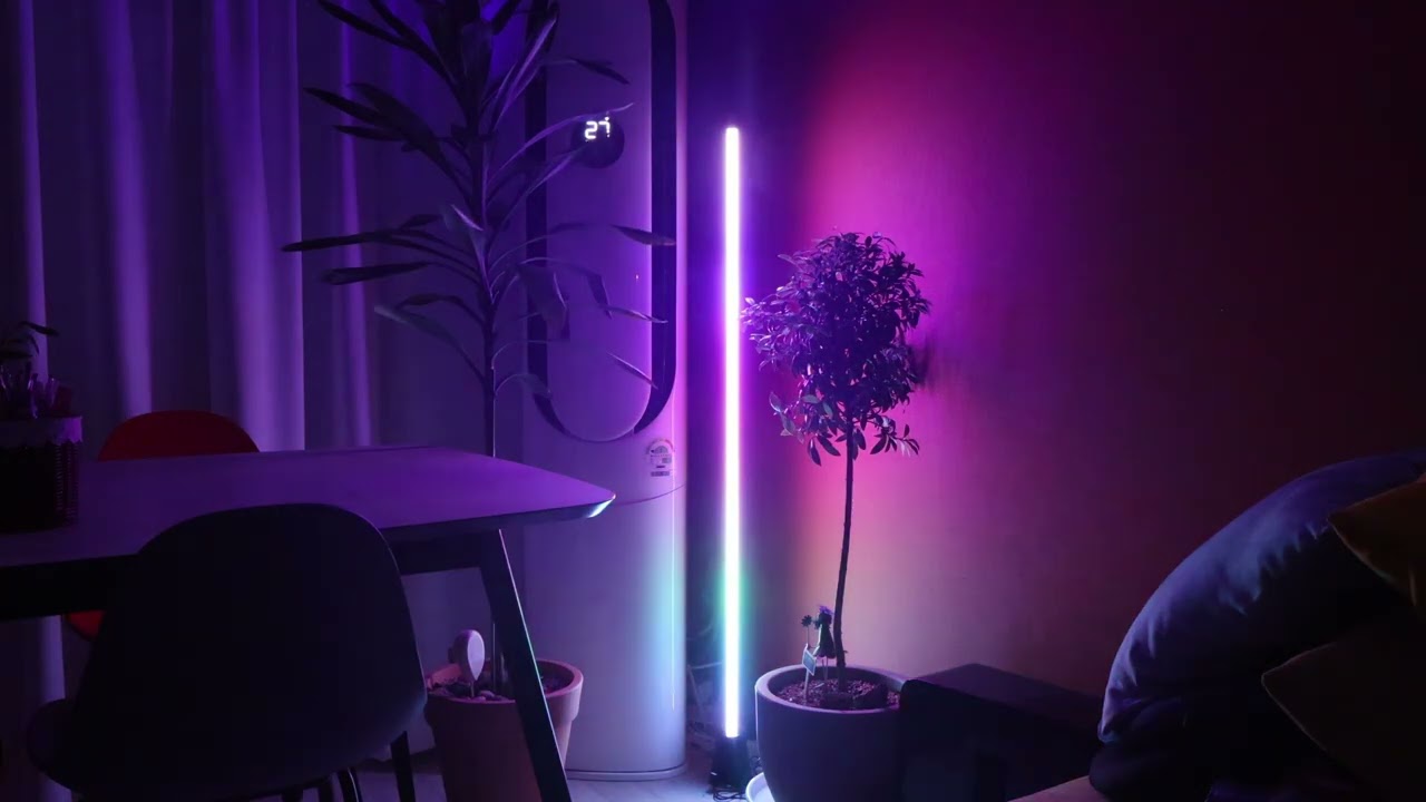 WiZ Gradient floor light every scene