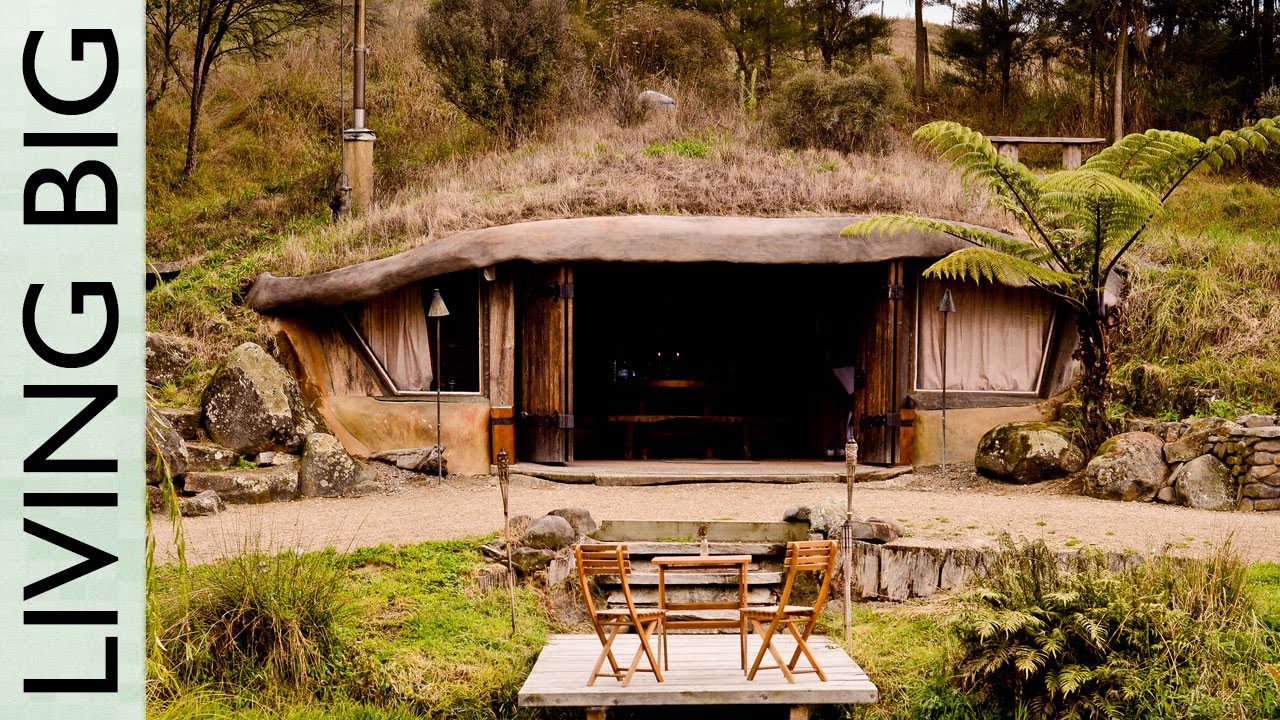 Magical Hobbit-Like Eco Cave House