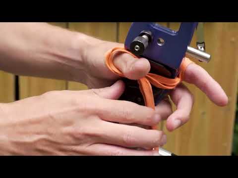 Archery DIY : how to make a wrist sling with a shoelace