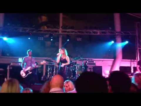 Mark McGrath and Juliette Lewis