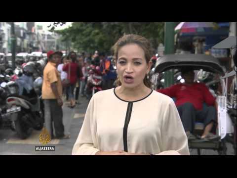 Indonesia campaign strains secretarian bonds
