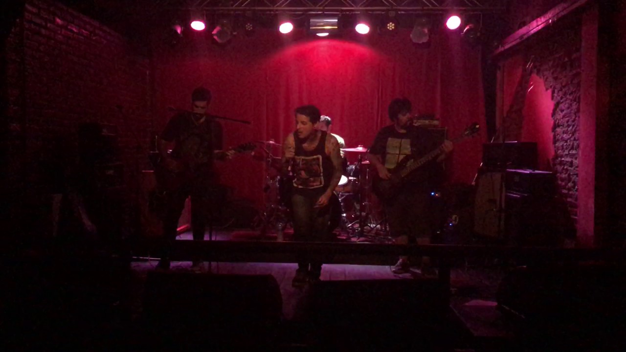 GLORY HOLE (Laberinto)
