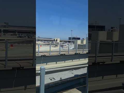 SFO how to go hertz rent car shop