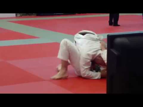 Chico Mendes vs Chris Regan - IBJJF London Fall Open 2015 - Black Master 1 - Open