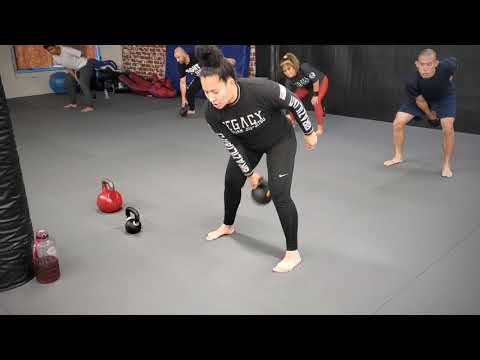 Kettlebell Figure 8 | myworkouts.io