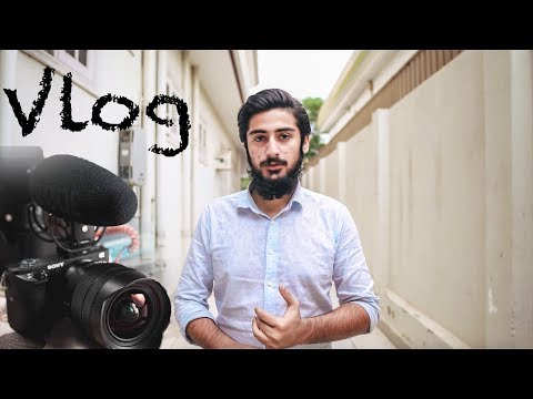 Vlogging Cameras With Flip Screens