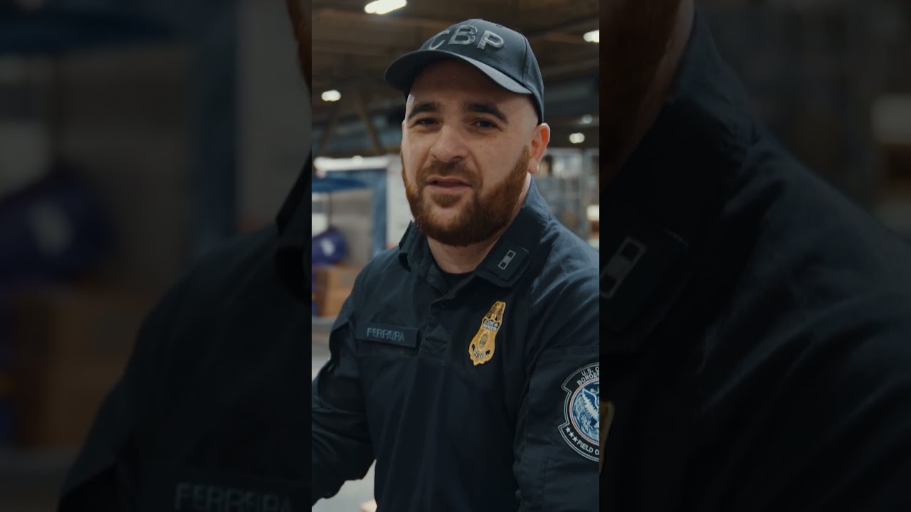 K‑9 Search Uncovers Kilos of Marijuana | Contraband: Seized at the Airport | Discovery