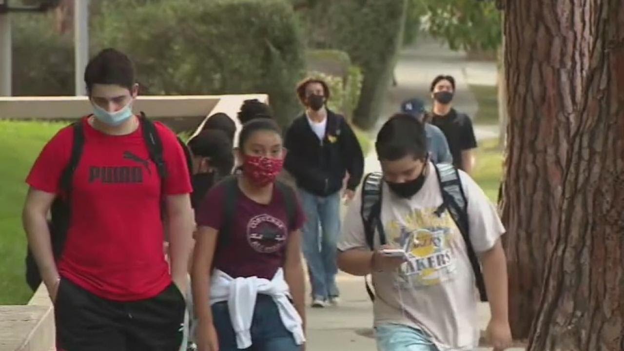 LAUSD lifts mask mandate for students, staff