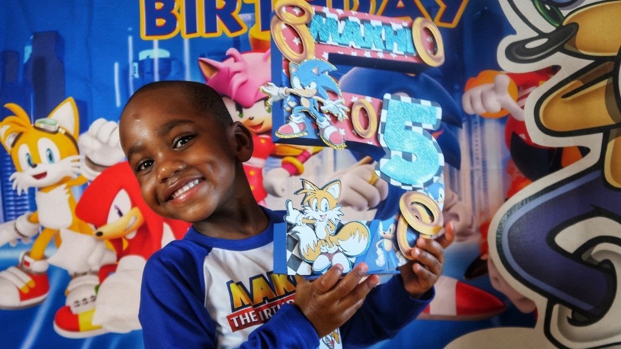 Sonic the Hedgehog Party Decorations Haul | Quaratine Birthday