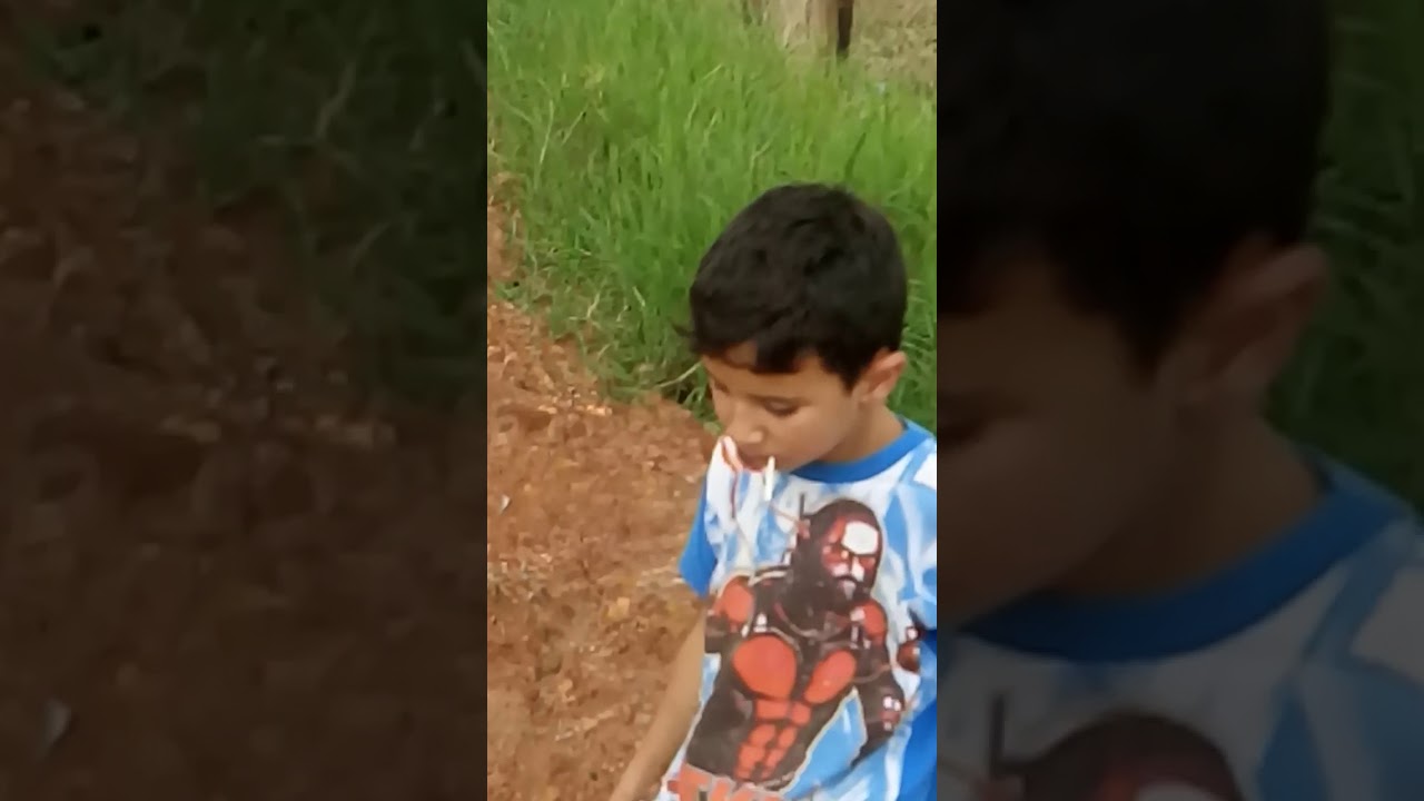 Debora tomando banho d lama