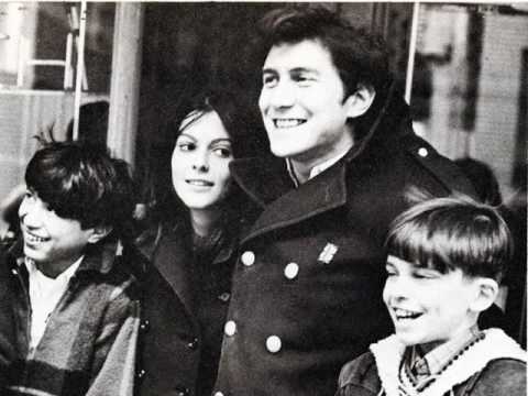 Today’s Music to Cheer me up in Isolation! – Phil Ochs! – Opher's World