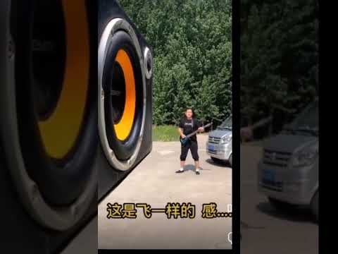 Begini jadinya kalau main gitar di depan speaker besar 200.000 watt. #audio #storysound