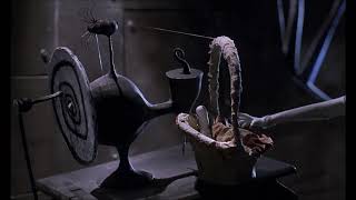 26 Unintentional ASMR Scenes In Movies And TV Shows