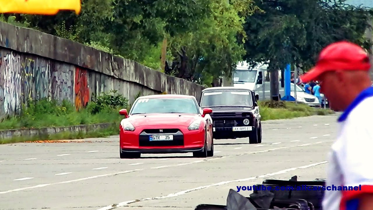 680 HP Nissan GT-R Gets Trampled by Lada Niva Sleeper in Wild Mid-City ...