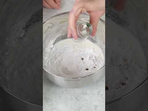 Whipped Cream Made With Just 3 Ingredients