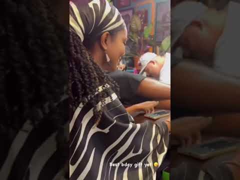DWAYNE WADE GETS A TATOO OF HIS WIFE GABRIELLE UNION❤️#shorts #gabrielleunion #dwyanewade