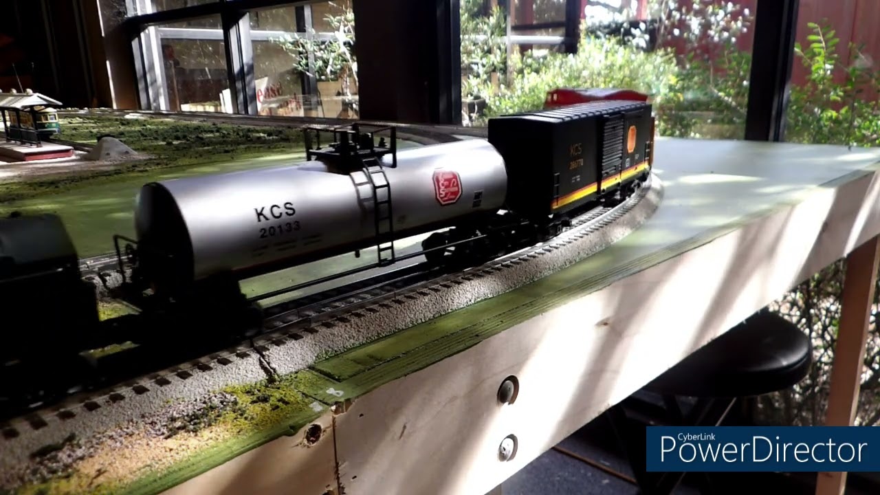 O Gauge Lionel Union Pacific Waffle-Side Boxcar