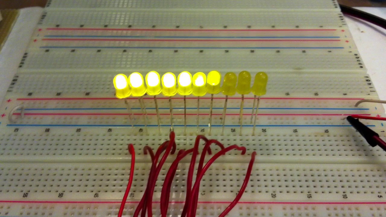Simple Yellow Vu-Meter with LM3915