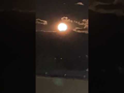 The moon view in Greenwood Village Colorado!! 😍