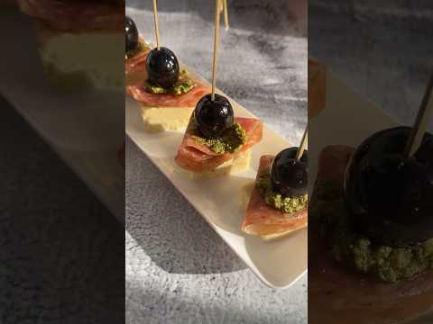 Easy 1 minute party appetizers - no cooking required. #appetizer #partyfood #cheese