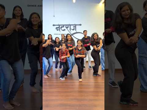 Jeev maza tuzyat jadla🥰😛 #dance #marathi #viral #shorts
