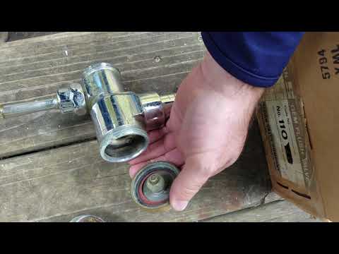 #116 vintage Sloan Gem flushometer