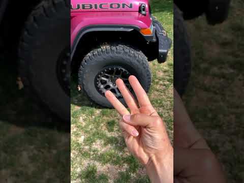 5 Reasons Why The Jeep Wrangler Is Better Than The Ford Bronco