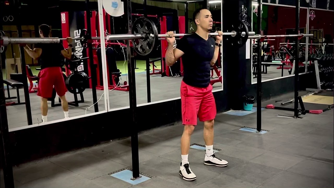 Sentadilla 1/2 o back squat 1/2 (cuádriceps) /TITÁN GYM/