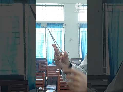 How to hold Artery Forceps