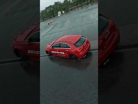 Hear the roar of AMG power | AMG Experiences
